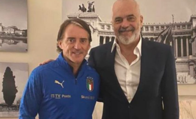 Ja si pastron Mark Luli paratë pista në ndërtim. 26 vite aktivitet ...